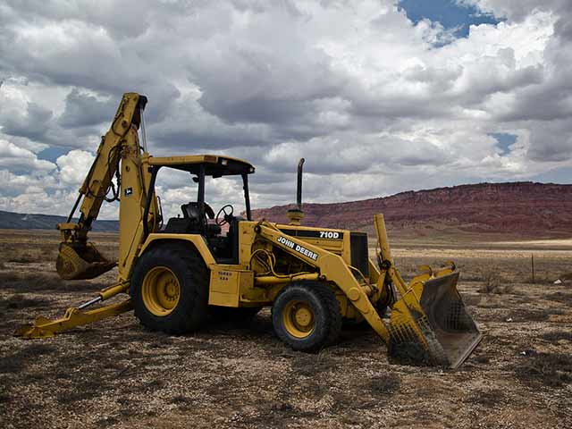 Loader - Backhoes - Pictures and Info